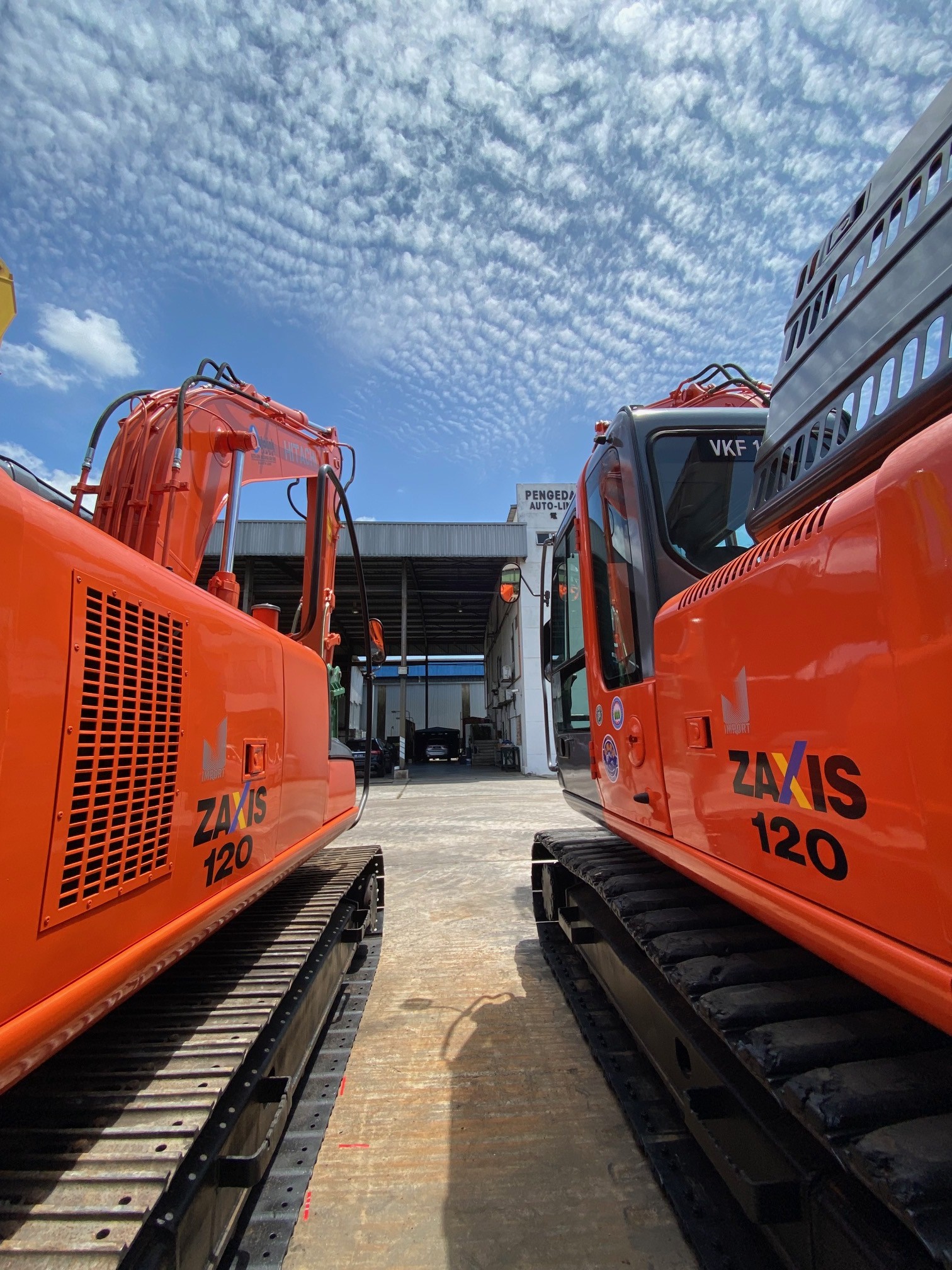 Reconditioned Excavator, HITACHI ZX120-1, 12ton - Malaysia